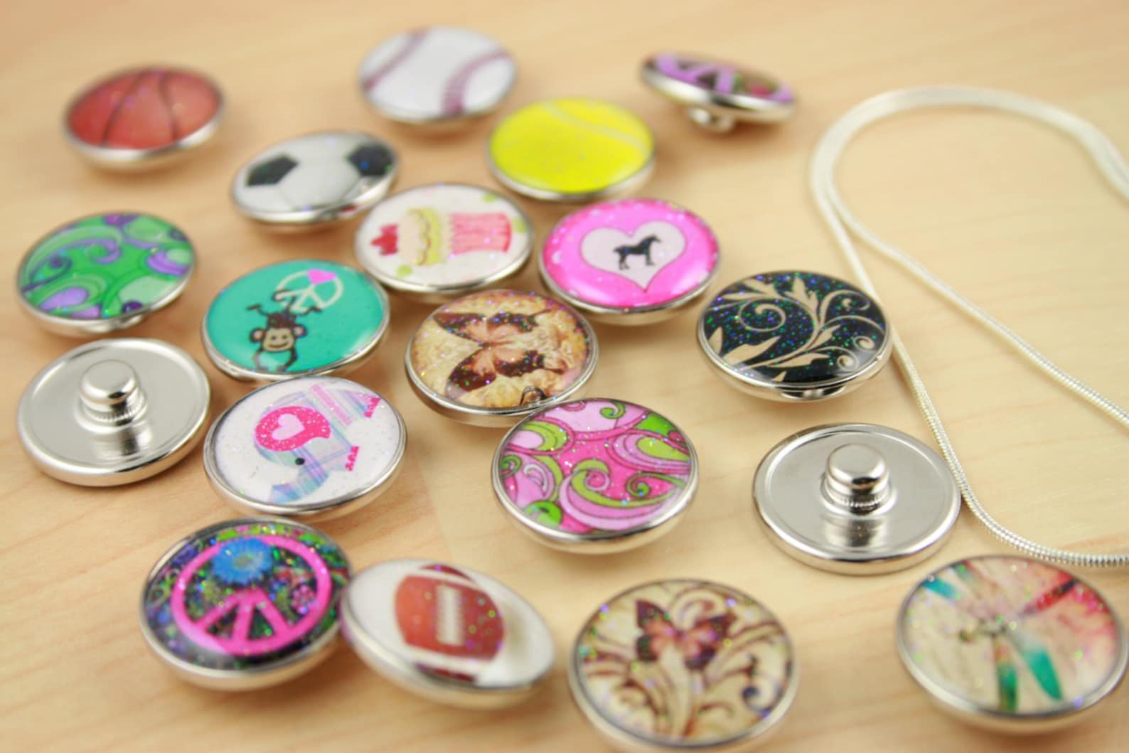 LARGE Size 300 ECONOMICAL Snap Top Bezel - One Piece 18mm Bezel Trays ...