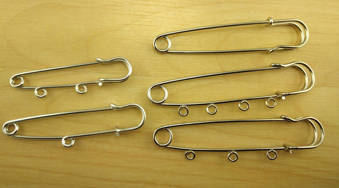 5 - Kilt Style Safety Pin Brooch Charm Holder. Wedding Bouquet Photo ...