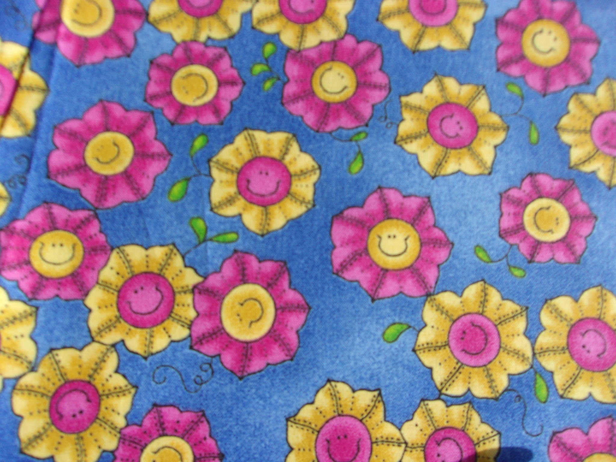 Jewelry Making & Beading Jewelry & Beauty Smiling Flower Face on Blue ...