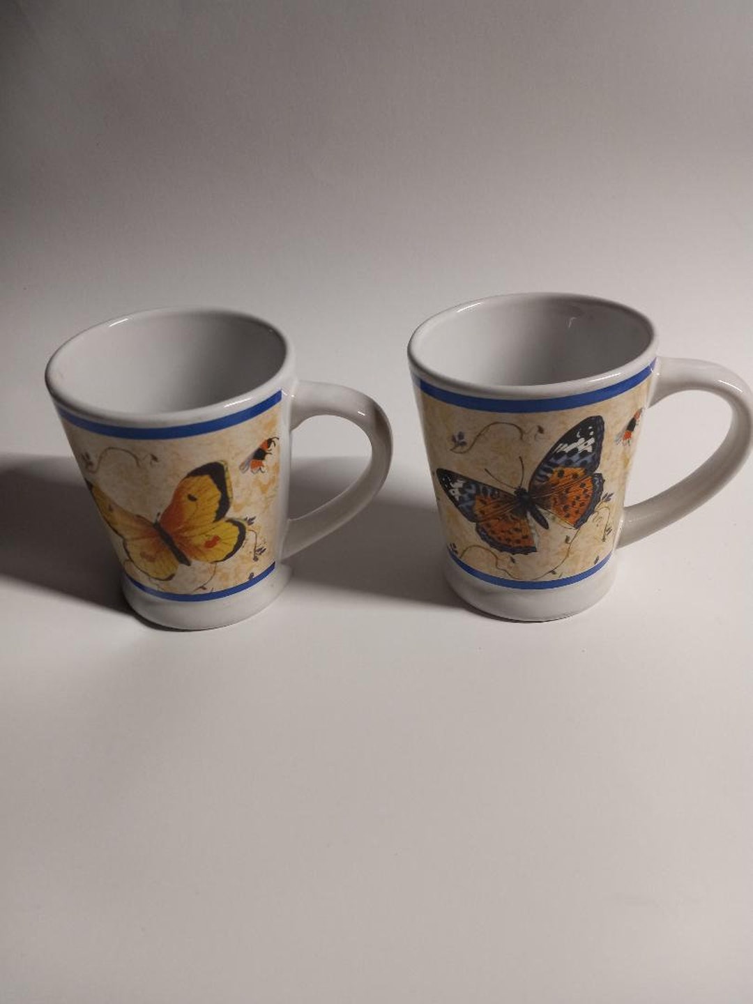 Set of 2 Vintage Butterflies and Bee's Coffee Mugs - Etsy