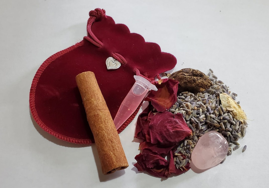 Love Drawing Mojo Hand Gris-gris Bag Hoodoo Rootwork Conjure Witchcraft ...