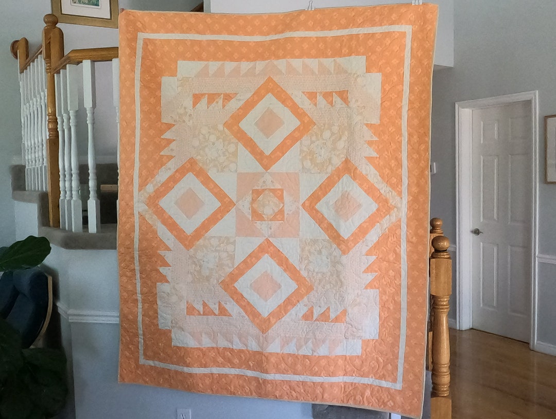 60" X 70" Peach Quilt. This Soft Peach Colored Quilt Has Flowers and a ...
