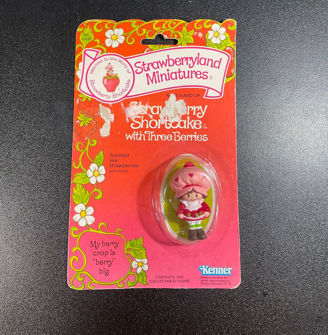 Strawberry Shortcake Miniatures Mini PVC Figurine With Three Berries ...