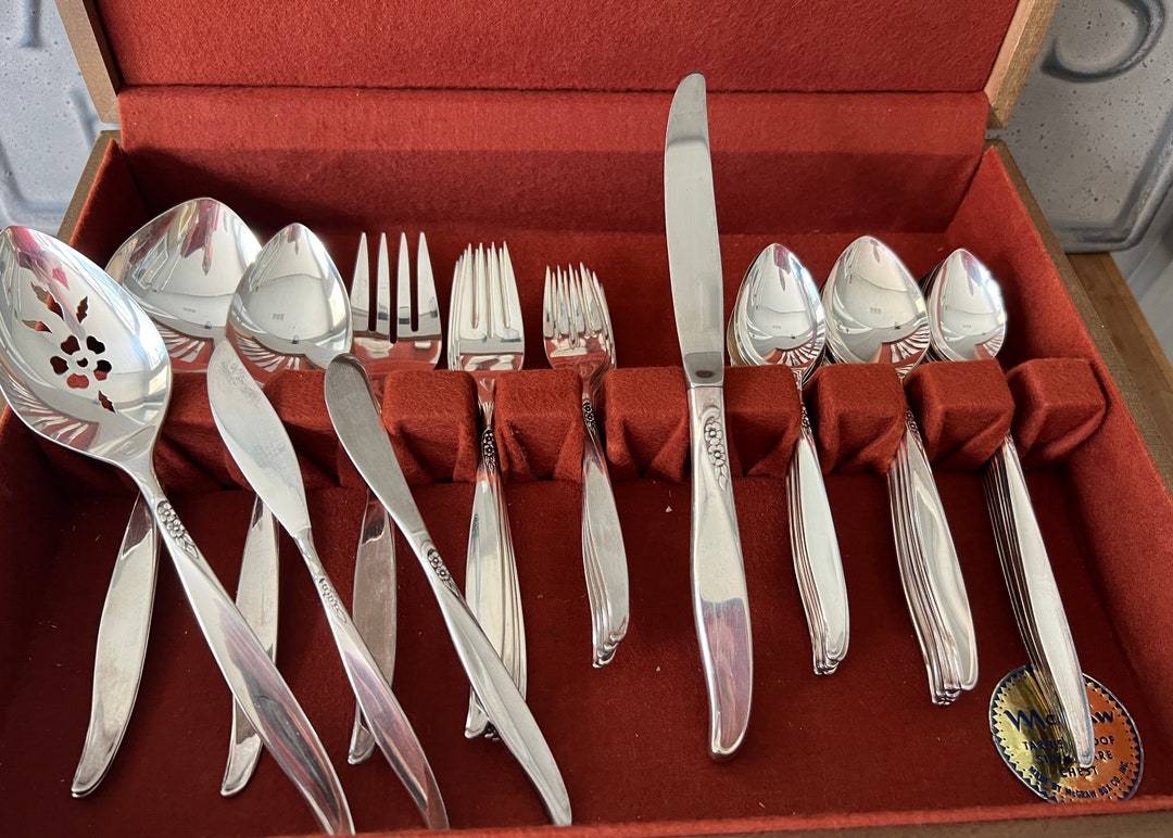 104 Pc Silverplate Community Flatware Set, Vintage Winsome Ll ...