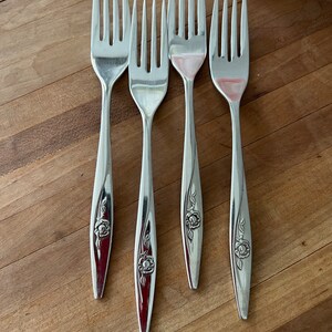 40 Pc Deluxe Stainless Lasting Rose Pattern Flatware Set, Circa 1960's ...