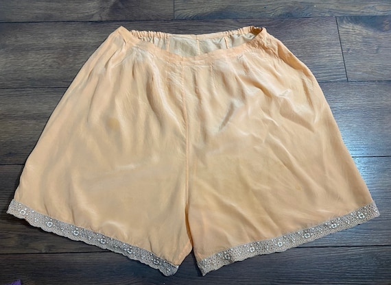 1930s tap pants in silk, 1930s panties - Gem
