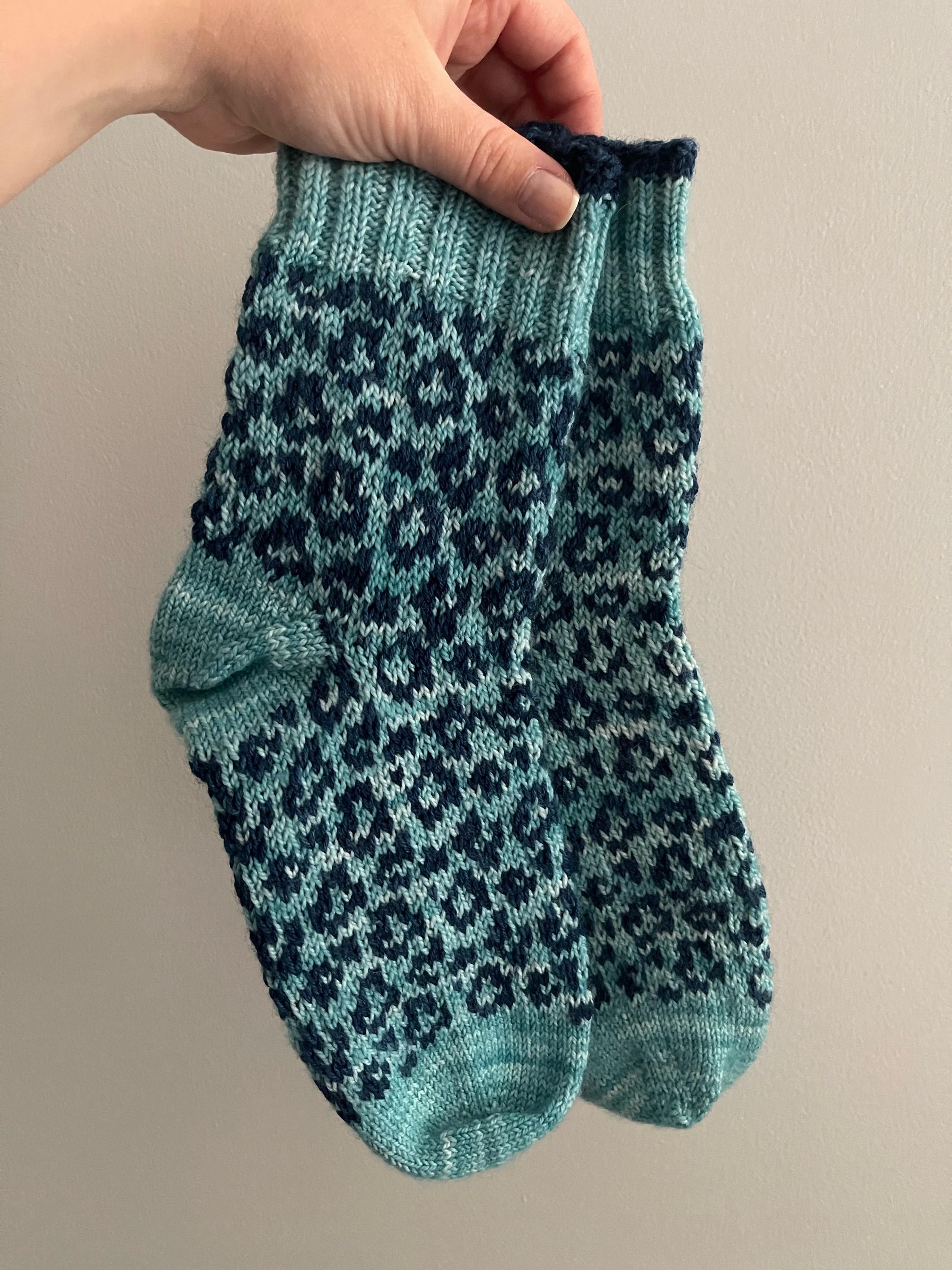 DIGITAL KNITTING PATTERN Seeing Spots Leopard Print Socks Toe up Sock ...
