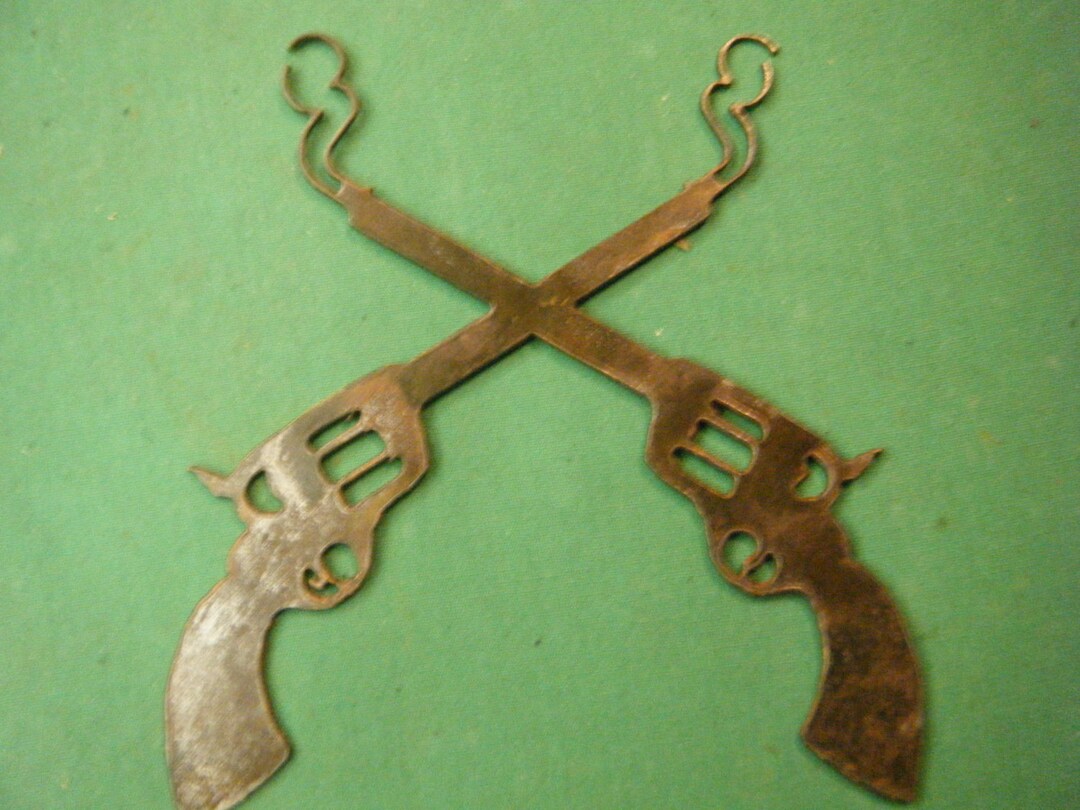 CROSS Pistols/metal/sign/western/cowboy/old West/decor - Etsy