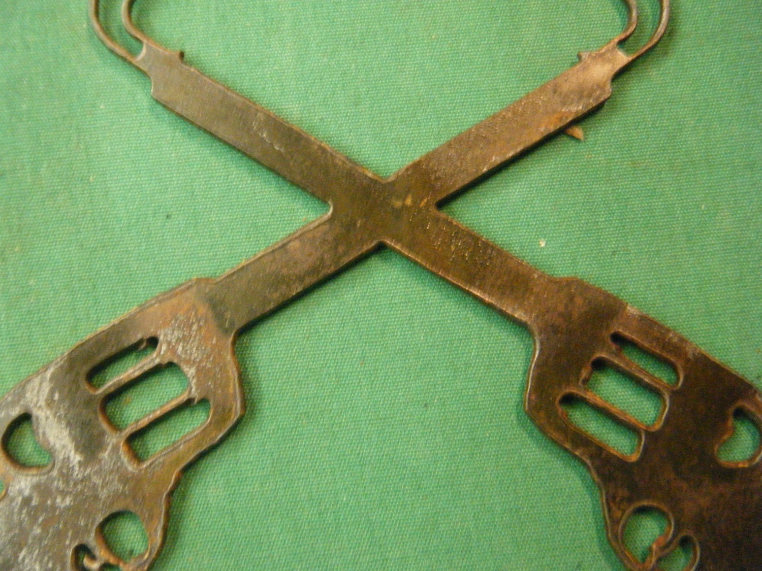CROSS Pistols/metal/sign/western/cowboy/old West/decor - Etsy