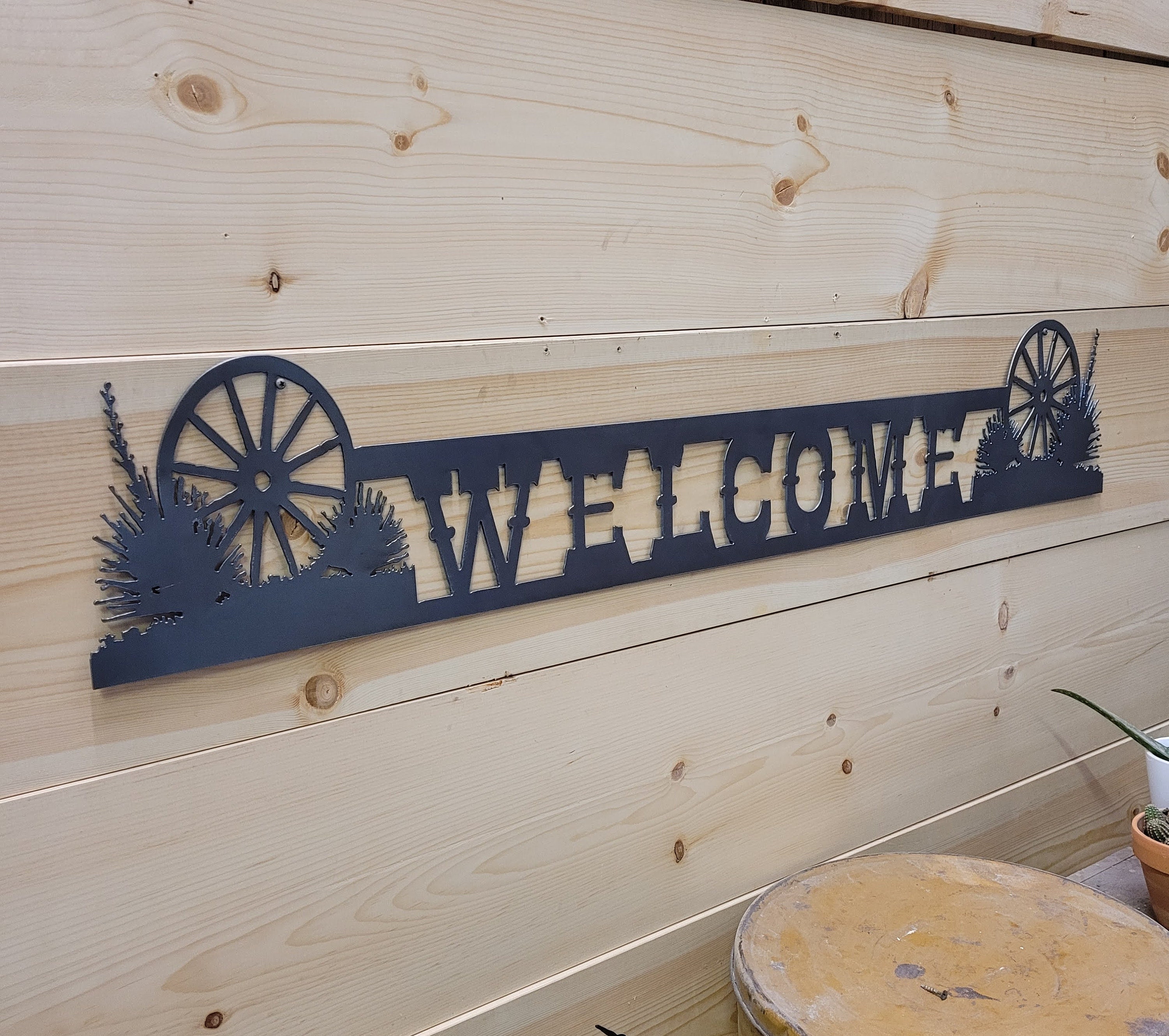 Metal Wagon Wheel Ideas Signs