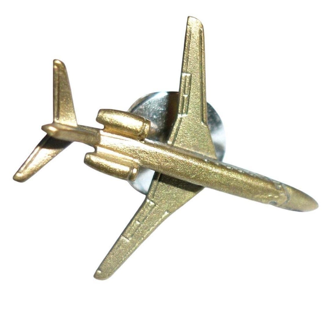 Vintage Gold Tone Learjet Business Jet Lapel Pin Tie Tack Pilot ...