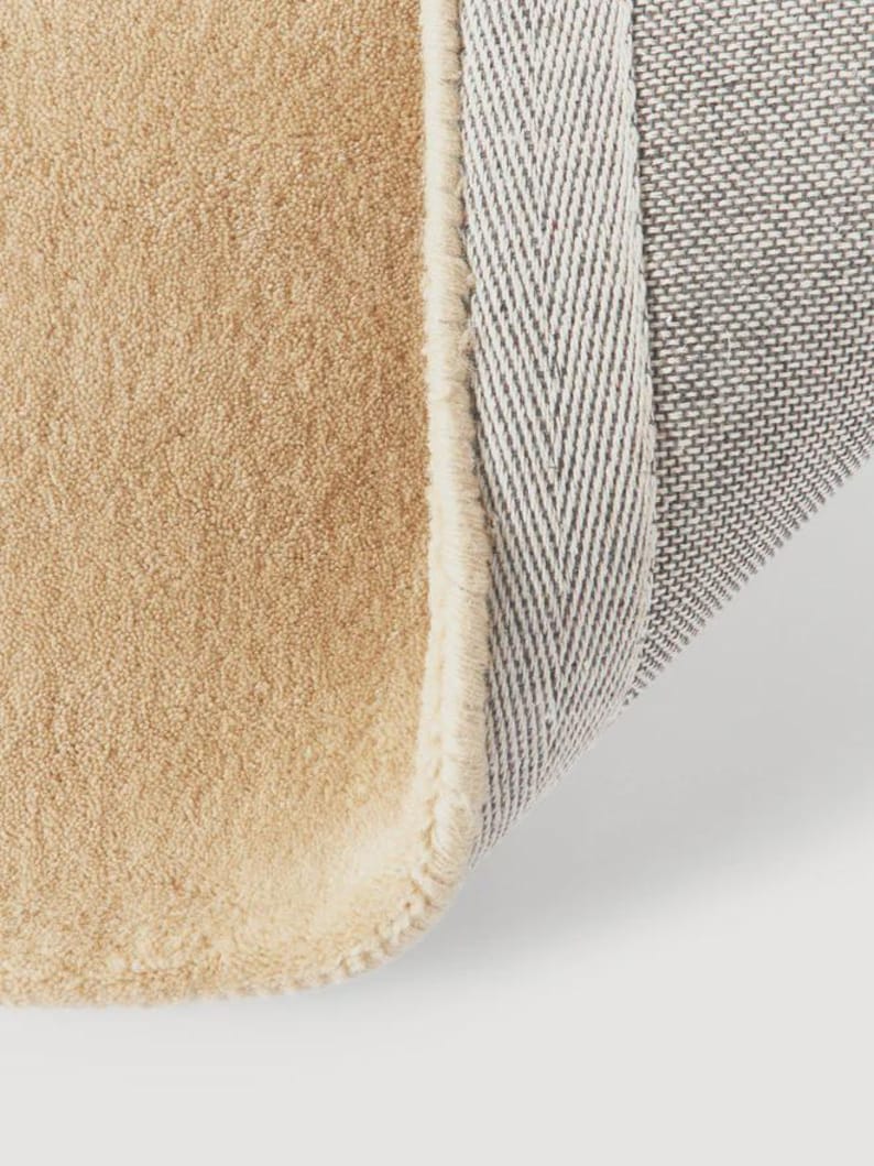 Hand Tufted New Zealand Wool Rug: Soft Plush Ochre Beige Modern Carpet ...