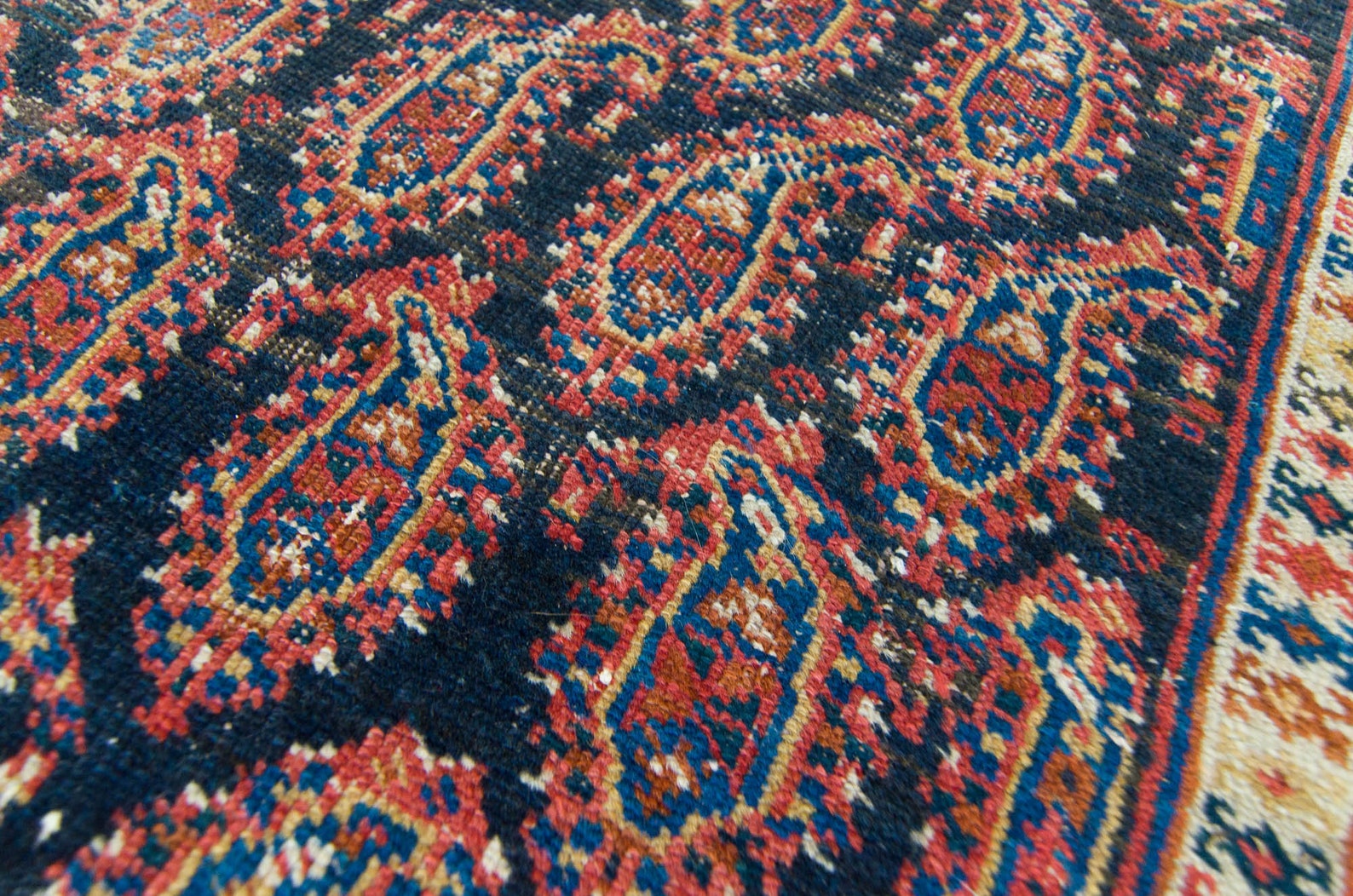 Antique Kurdistan 4’ X 5’8” Rug Paisley Earth-toned Color Floral ...