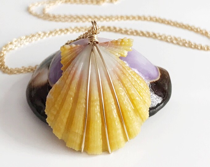 Necklace Mele - Yellow Sunrise Shell Necklace - Sunrise Necklace ...