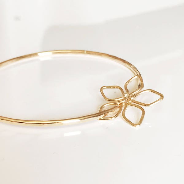 Flower Bangle - Etsy