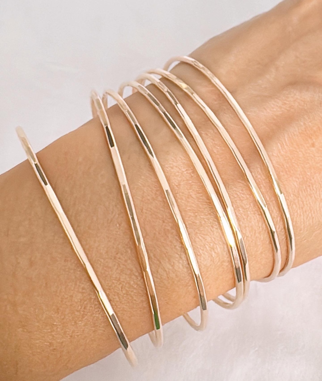Gold Filled Scalloped Bangle Set - Stackable Hammered Bangles - Etsy