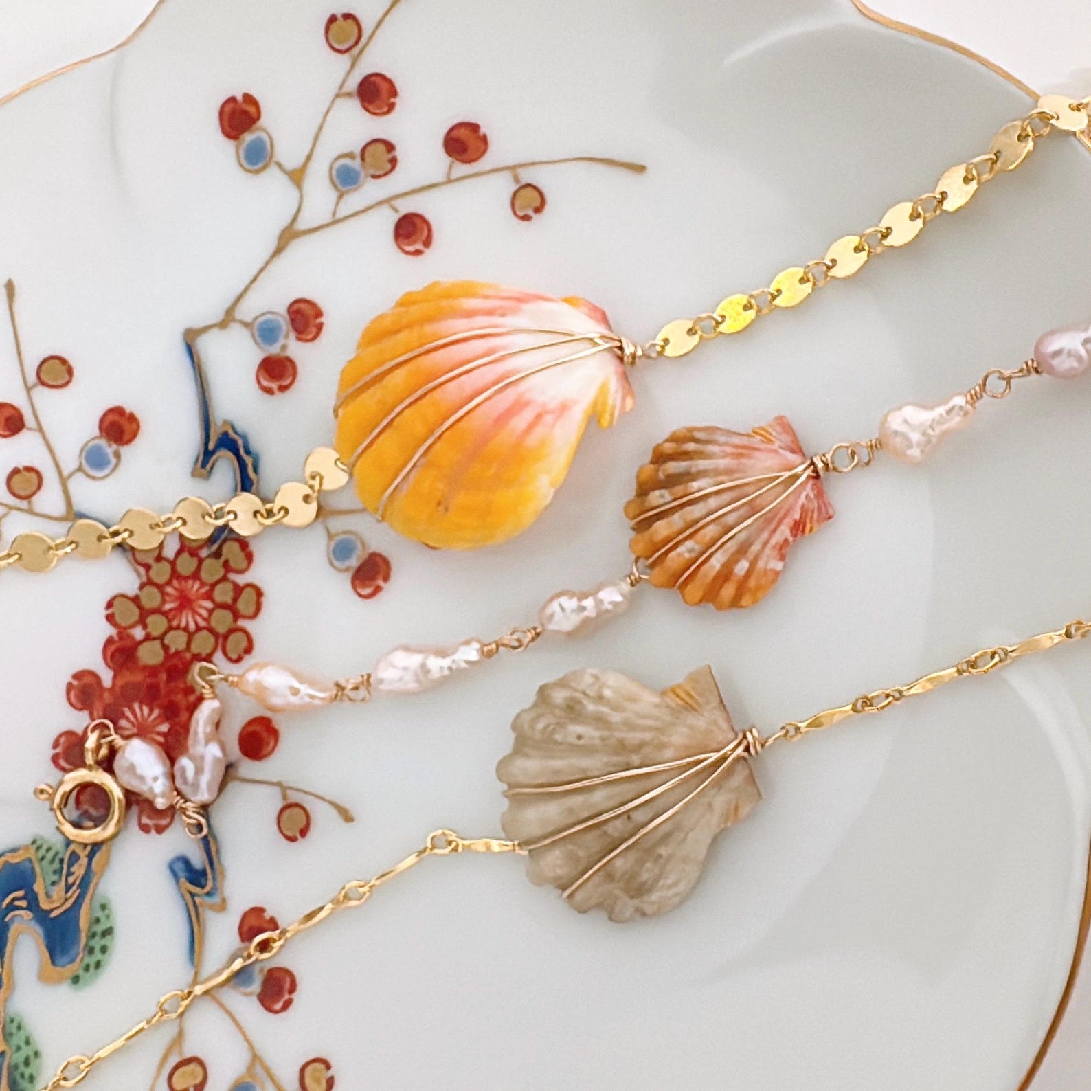Albino Sunrise Shell Bracelet: 14k Gold Filled Bar Chain, Hawaiian ...