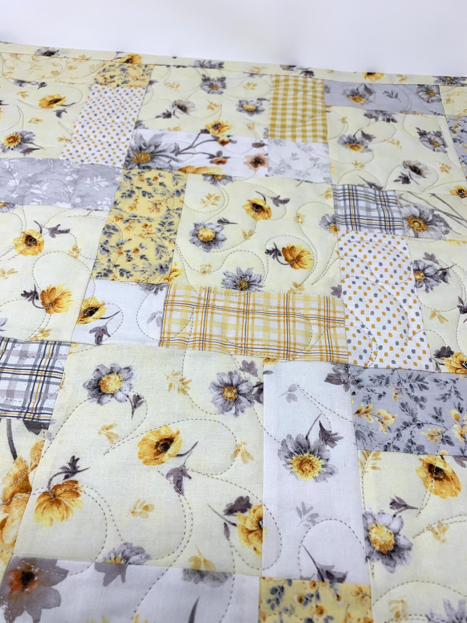 Floral Table Topper Quilt Yellow Gray Flowers Handmade - Etsy