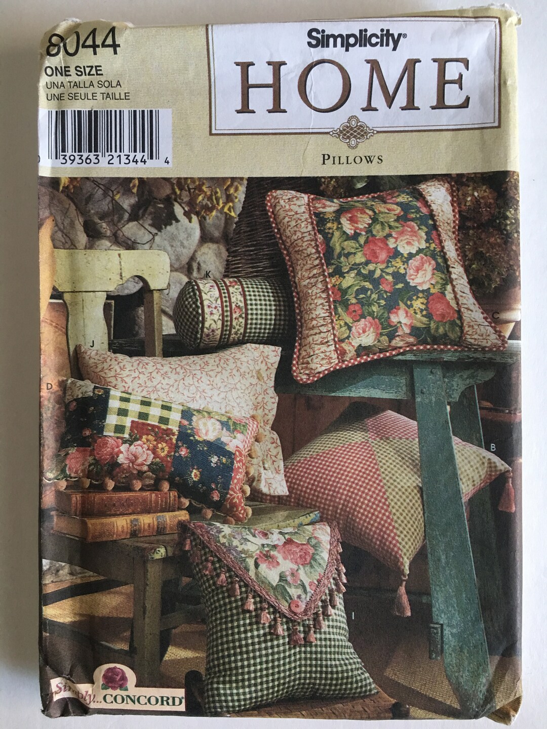 Simplicity Home Sofa Couch Throw Bed Pillows Sewing Pattern 8044 UC FF ...