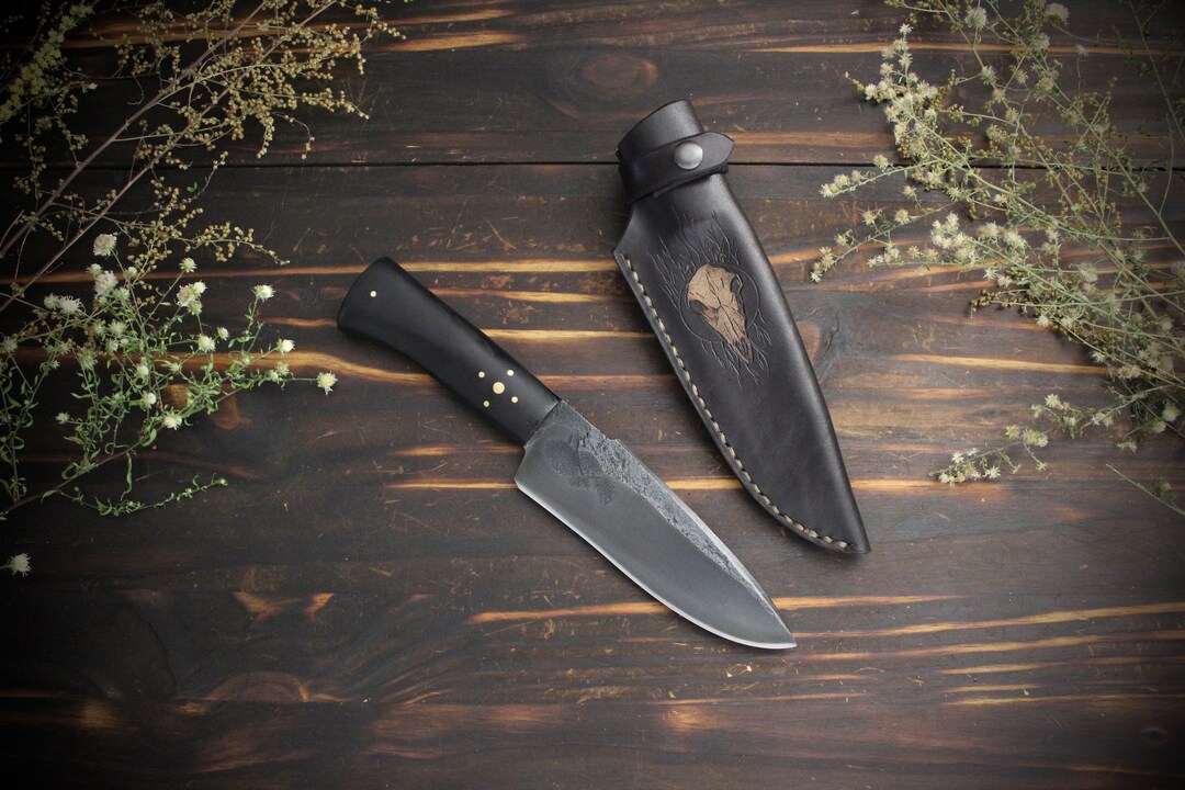 Small Camp Harpoon Clip Knife With Skull Leather Sheath - Etsy