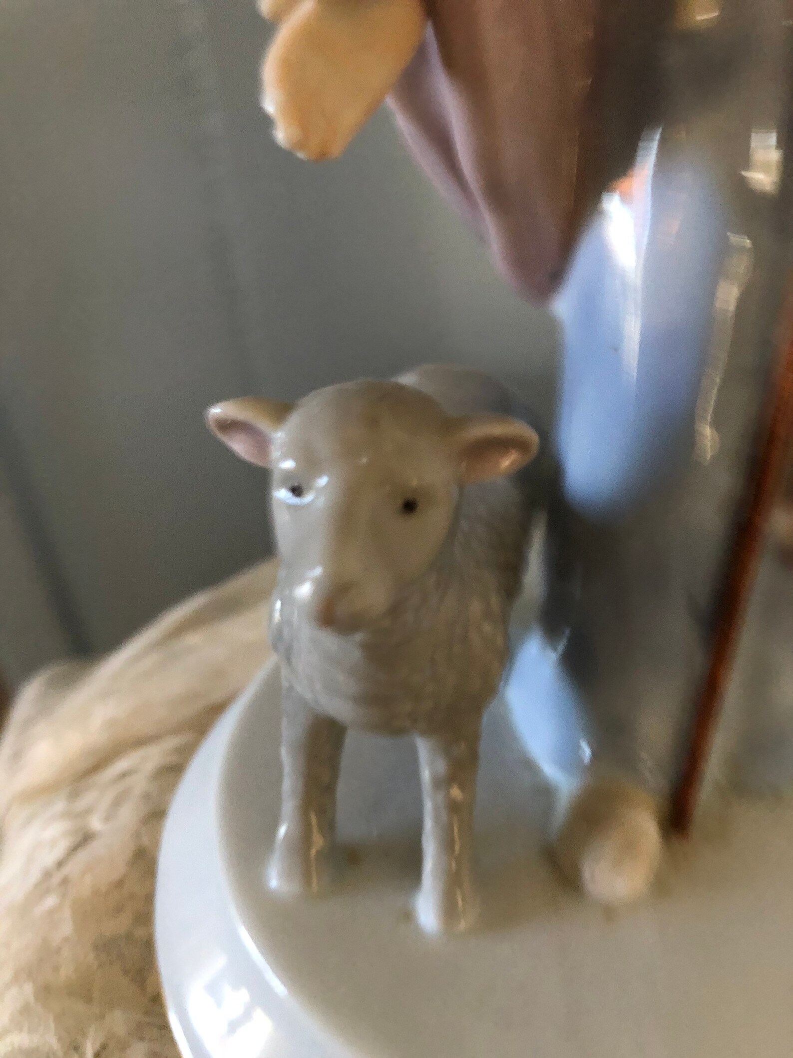 Lladro Style Jesus With Lamb Music Box Vintage Music Box - Etsy