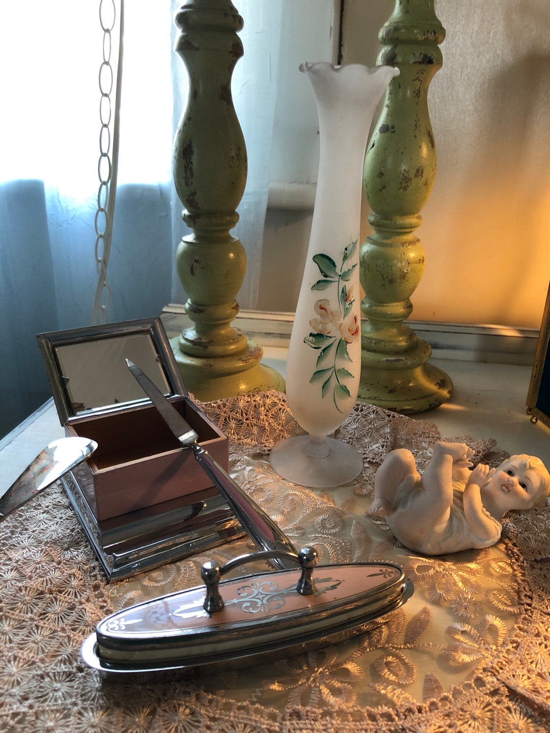 Vintage Vanity Set, Pink Trinket Box, Bud Vase, Piano Baby - Etsy