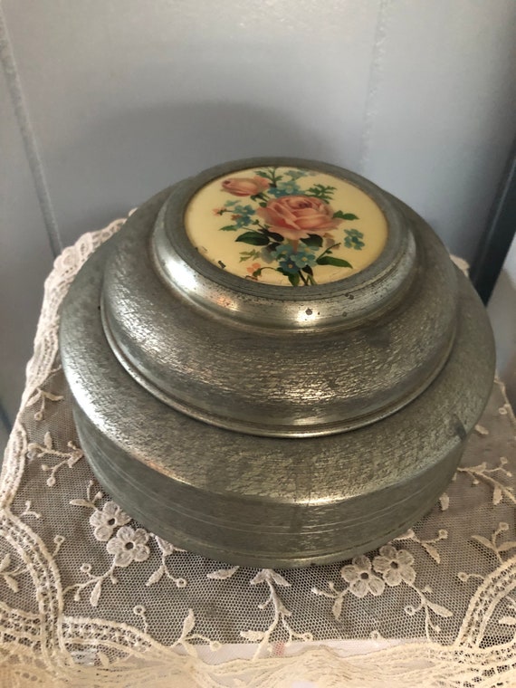 powder box vintage powder - Gem