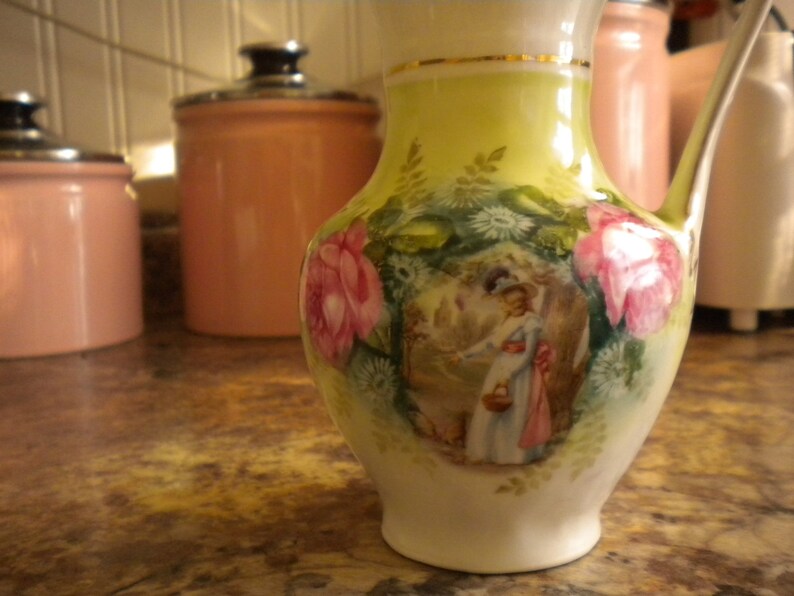 Beautiful Victorian Vintage Cabbage Roses Pitchervictorian - Etsy