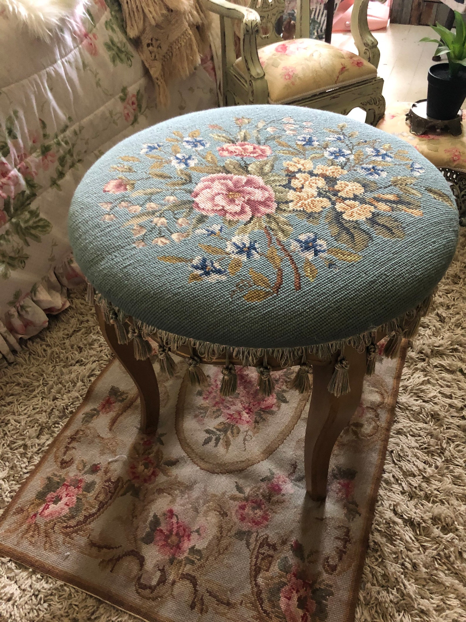 Gorgeous Vintage Needlepoint Bench Blue Flowered Needlepoint - Etsy