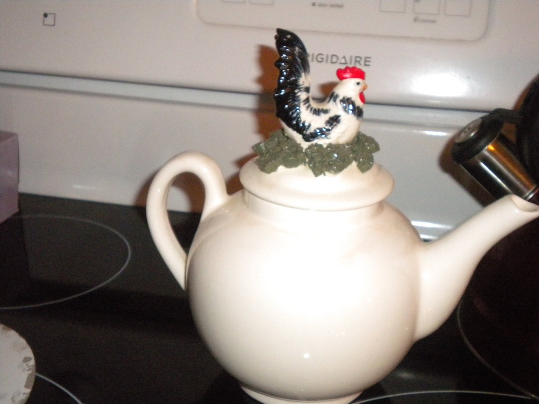 Spectacular Vintage Rooster Teapot, Cottage Chic, French, French ...