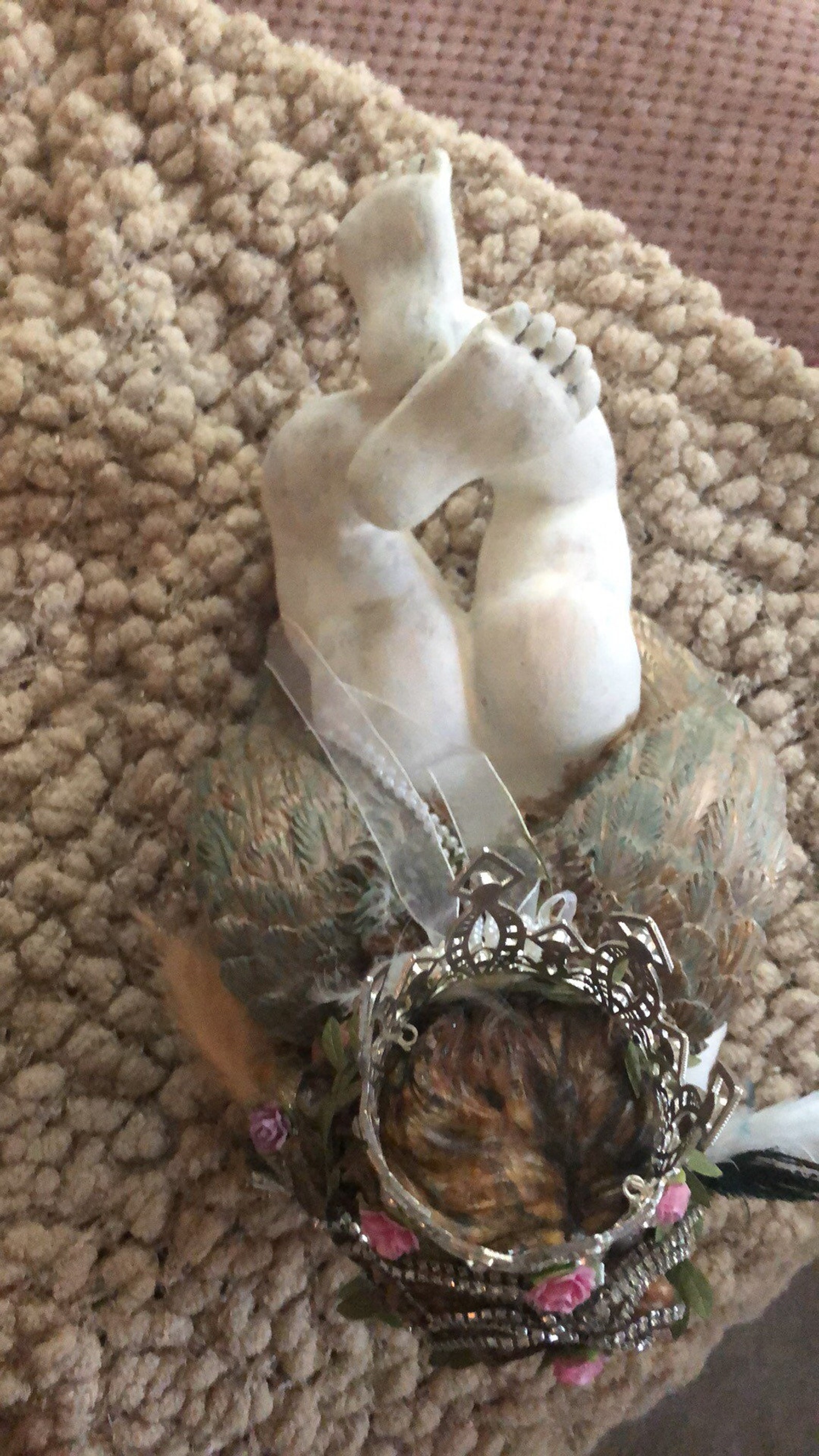 Large Winged Crowned Cherub Laying Cherub Embellished Cherub - Etsy