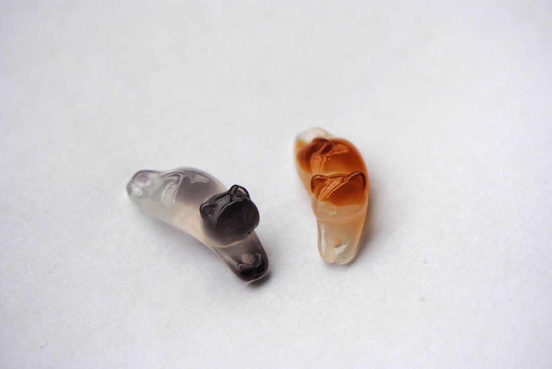 Cute Reclining Cat Pendants - Imitation Smoky Amethyst Purple and ...