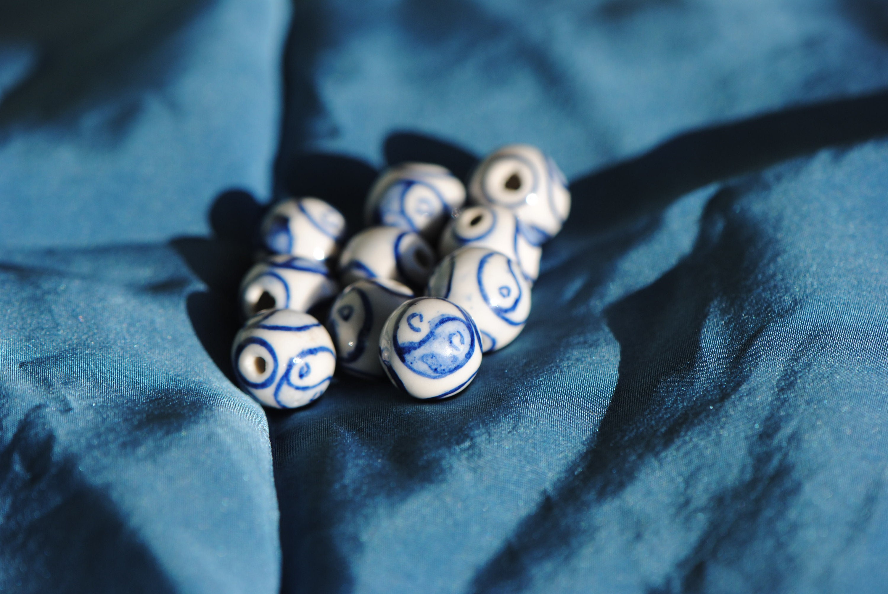 Hand Painted Yin Yang Beads | 12mm Porcelain Beads | Blue Chinese ...