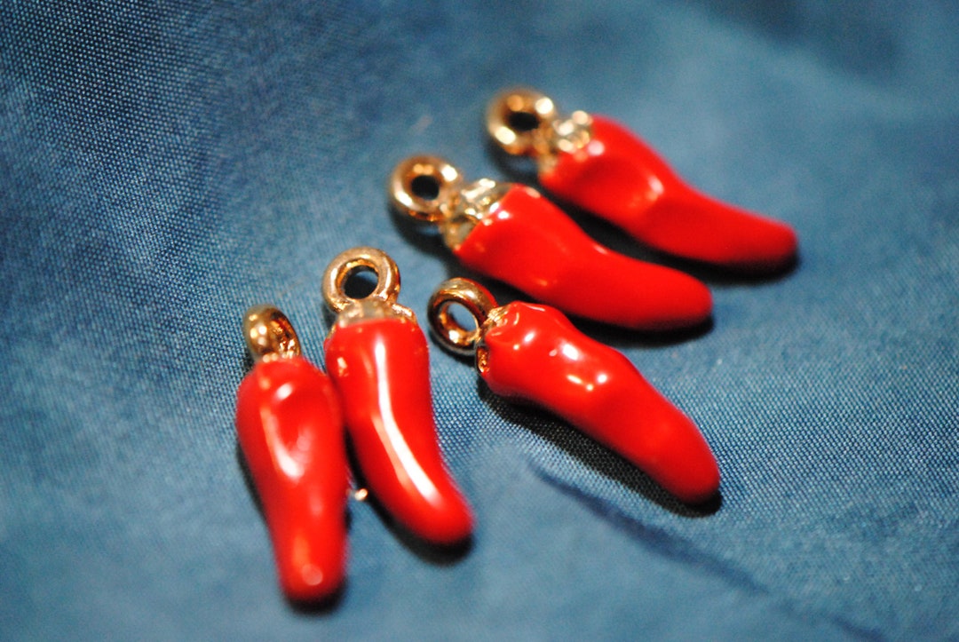 Chili Pepper Charms, Red Enamel and Gold-toned Metal - Etsy