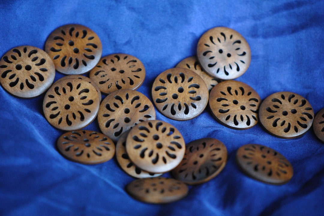 Laser Cut Buttons | 25mm Buttons | Floral Buttons | Openwork Buttons ...