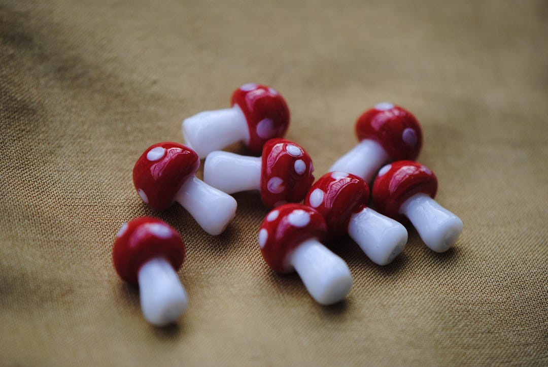 Glass Red Mushroom / Toadstool Beads - Etsy