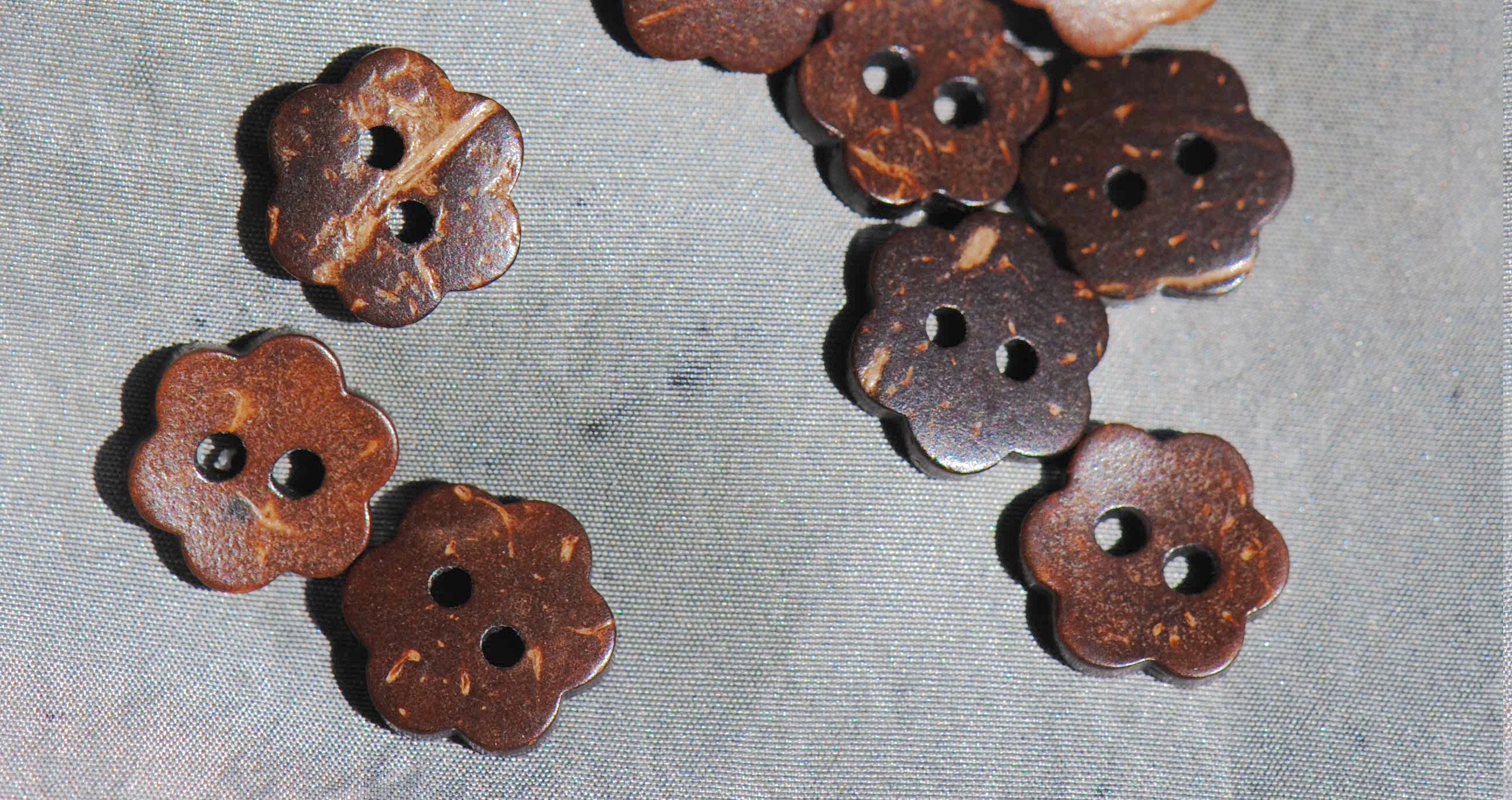 Small Flower Buttons Childrens Clothes Buttons 11mm - Etsy