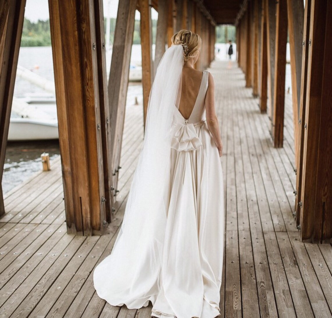 Soft tulle veil silky veil Ballet veil waitz veil chapel | Etsy