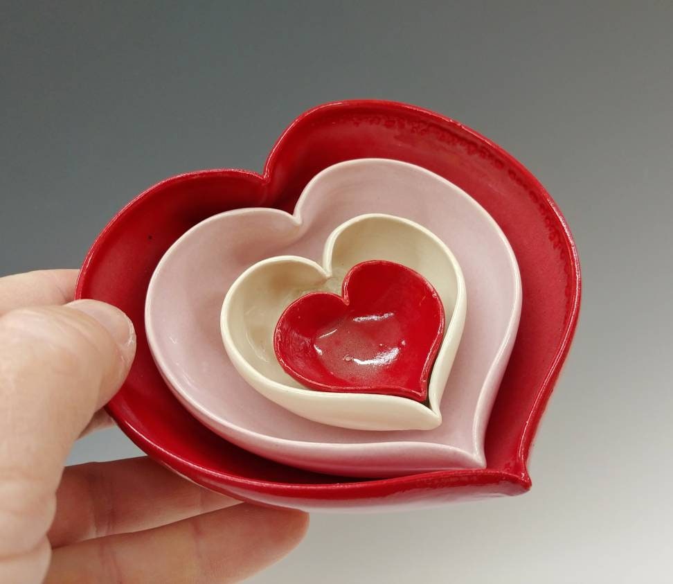 Set of 3 Nested Hearts in Red, Ivory, and Red With Stitch Pattern With ...