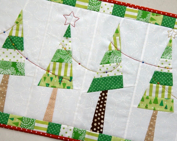 Festive Christmas Tree Table Runner PDF Pattern - Etsy