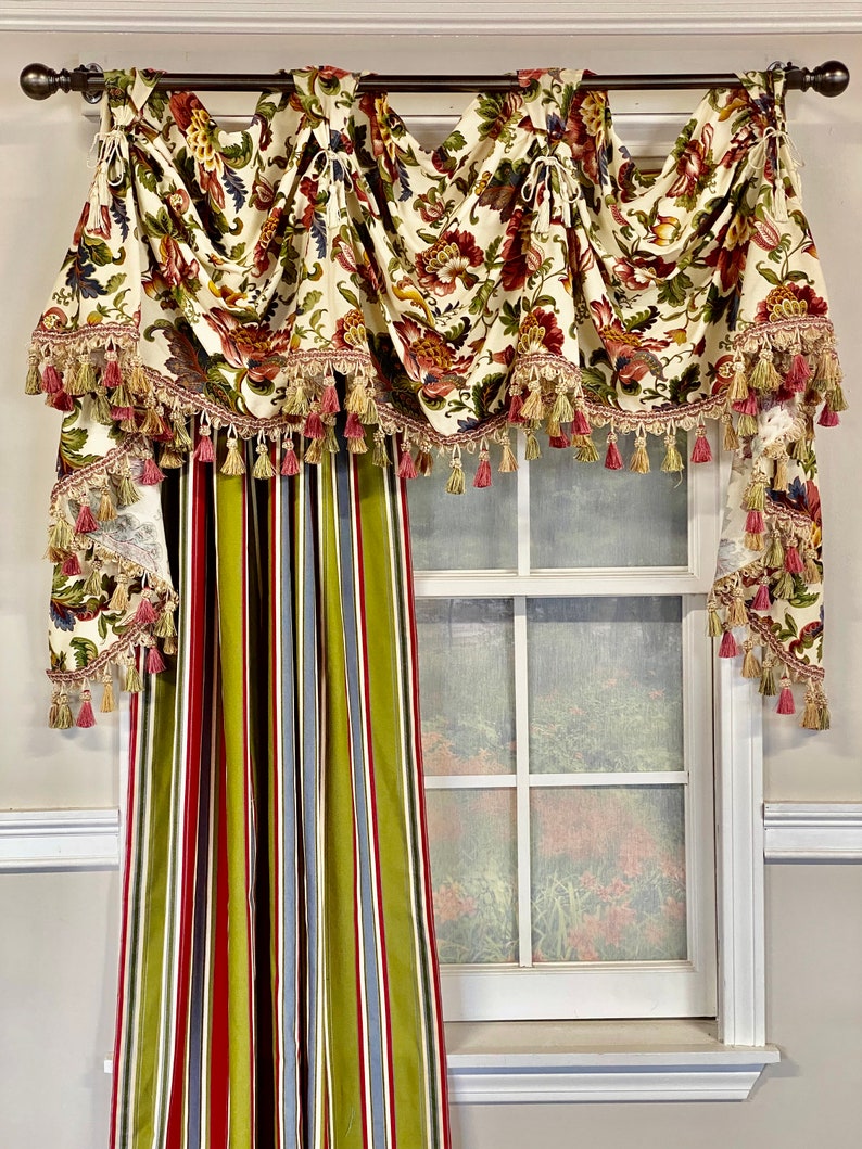 Noblesse Victory Swag - Etsy