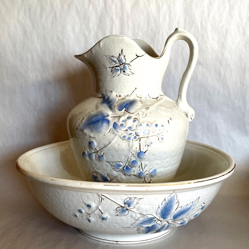 Antique Bowl and Pitcher Set - Etsy
