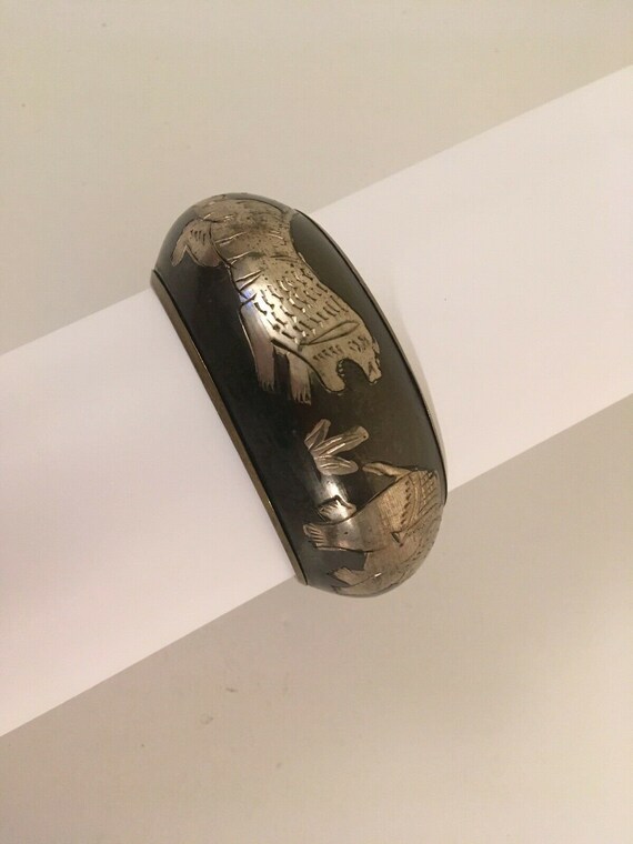 Oriental Puffy Wide Brass Bangle Bracelet Animal Pewt… - Gem