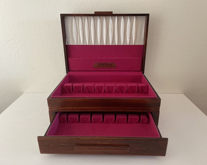 Vintage Oneida Wood Flatware Chest With Drawer 12 Setting Plus Serving ...