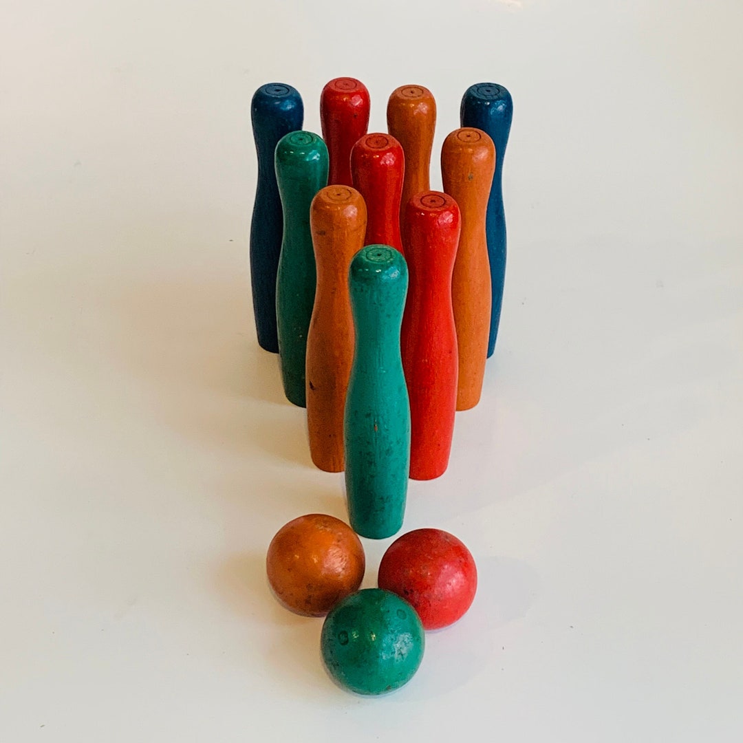 Vintage Lucky Strike Ten Pin Bowling Set by Newton and Thompson Mfg. Co ...