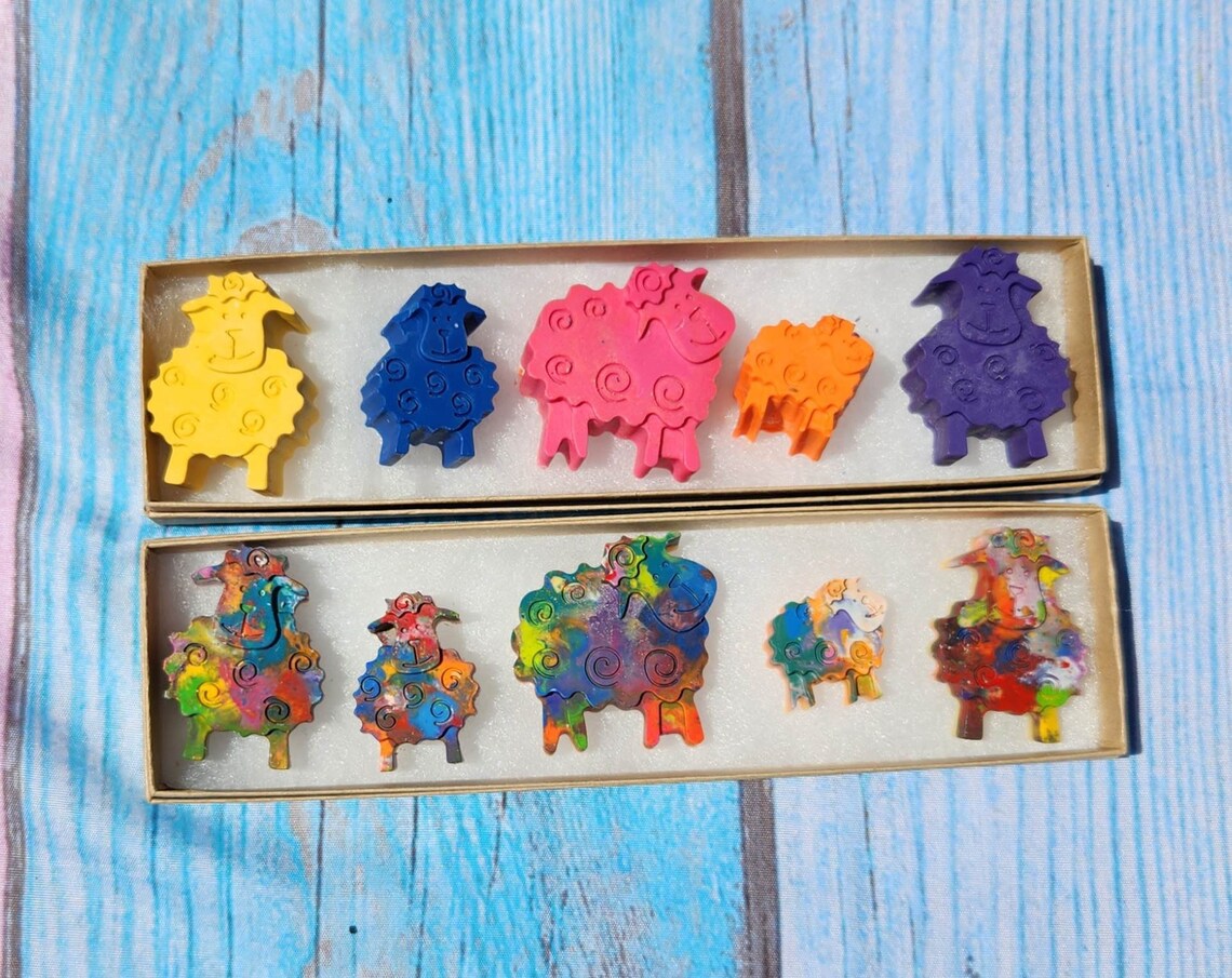 Sheep Themed Coloring Party Favors , Personalized Crayons, Lamb Crayons ...