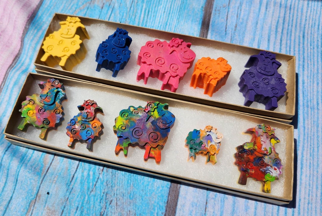 Sheep Themed Coloring Party Favors , Personalized Crayons, Lamb Crayons ...