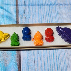 Personalized Crayon Names, Party Favors, Outer Space, Aliens. Space ...
