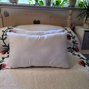 Chenille Pillow, Decorative Pillow, White and Cranberry Pillow, Vintage ...