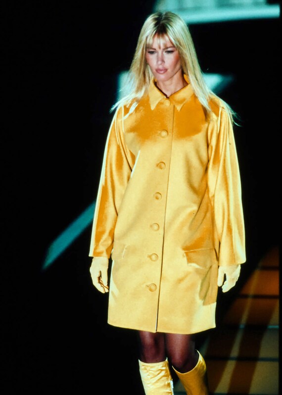 GIANNI VERSACE Couture Fall 1995 Runway Documented Ye… - Gem